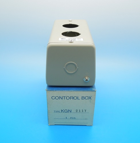 KGN211Y コントロールボックス IDEC 未使用品 / FA機器・制御機器の買取、販売はワイデンへ